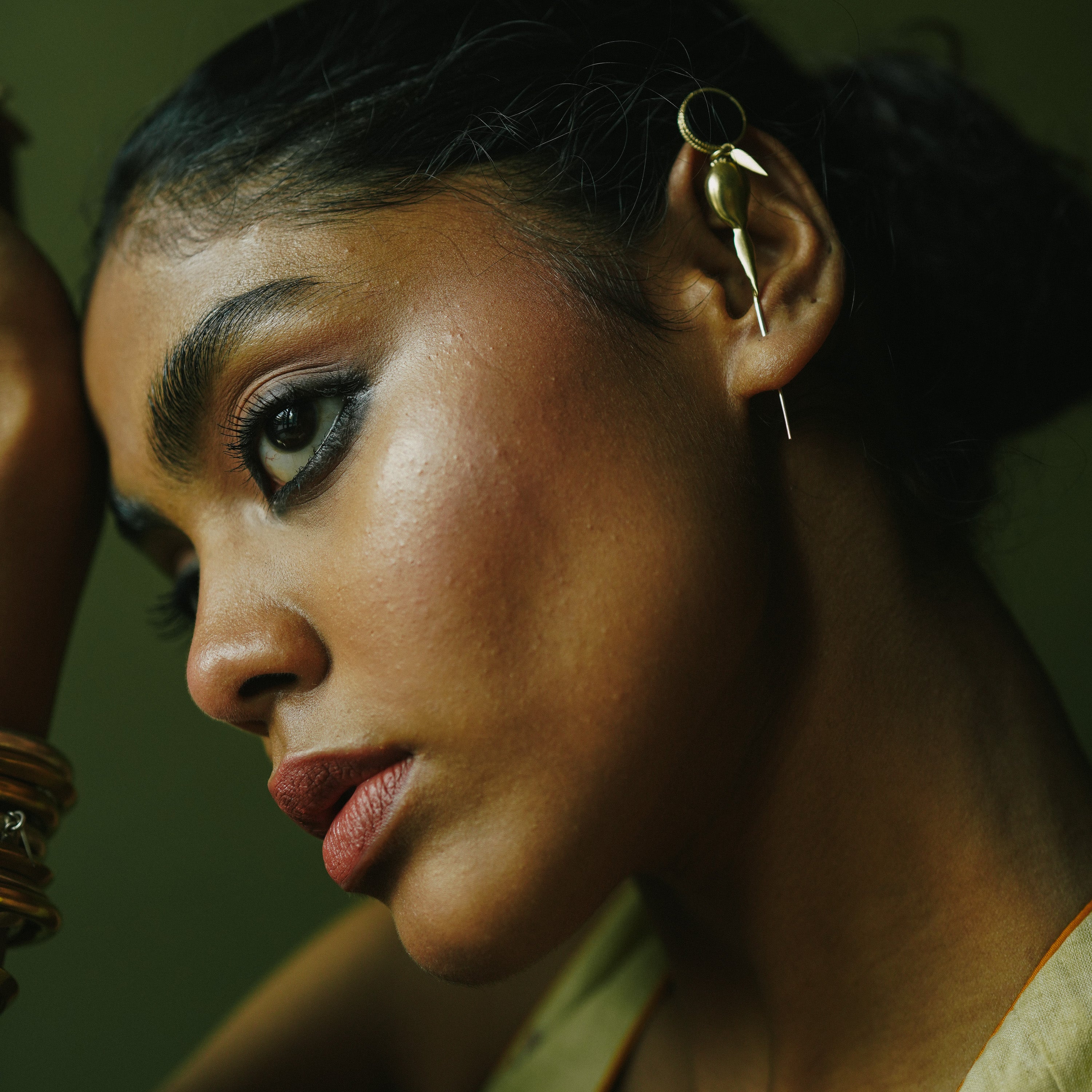 Mango Ear Pins – surmeyi