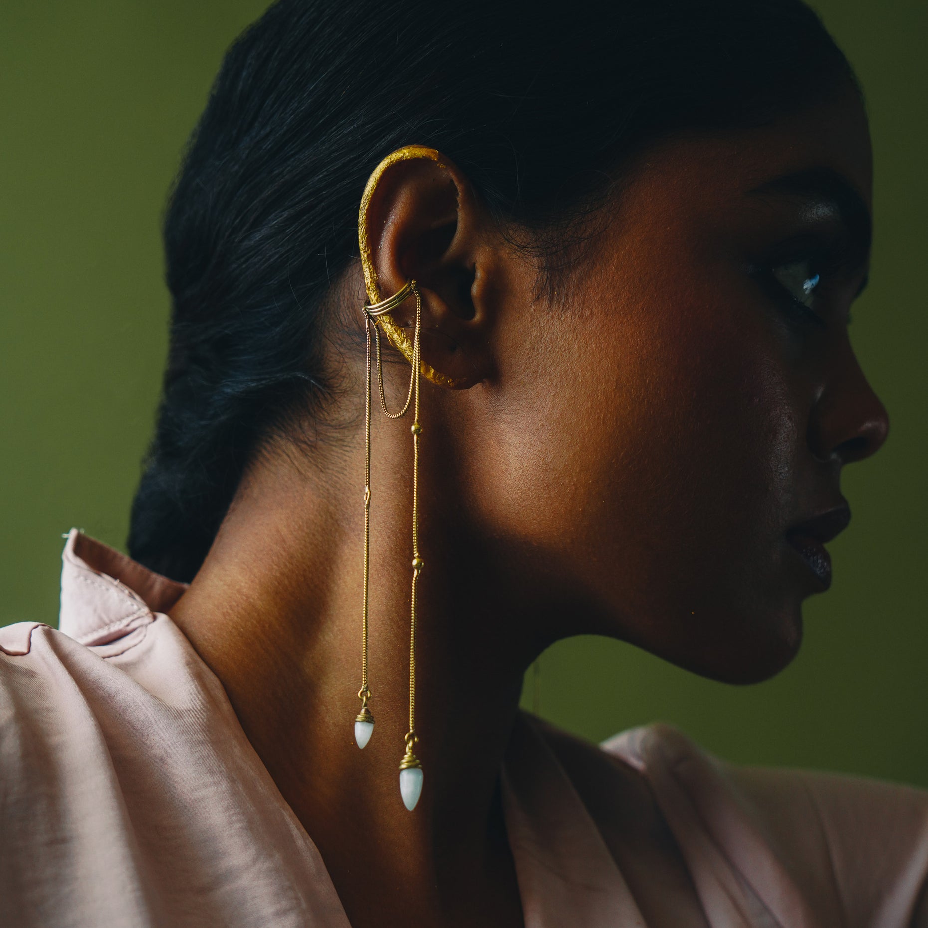 Wonder Mogra Long Ear Cuff – surmeyi