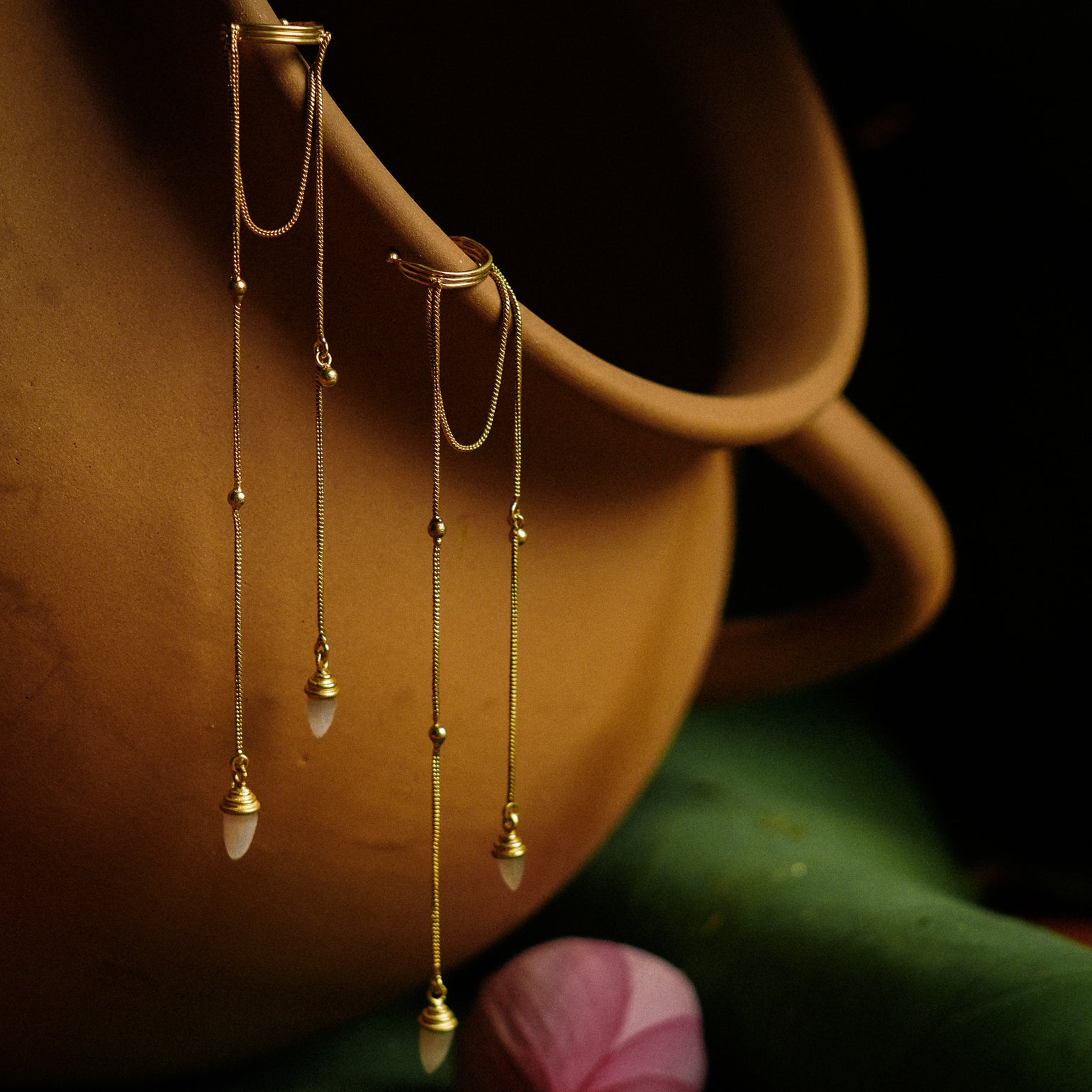 Wonder Mogra Long Ear Cuff – surmeyi